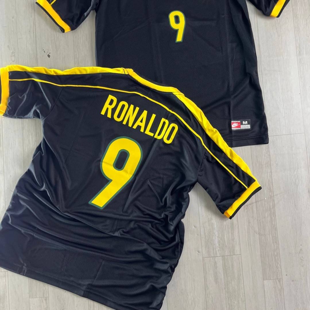 Camisa do Brasil Retrô - Ronaldo Preta – Brasileira.